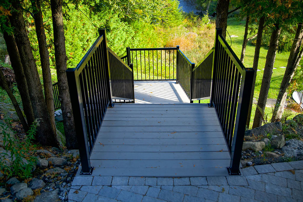 Aluminum Railings | Ramps and Balconies St-Sauveur